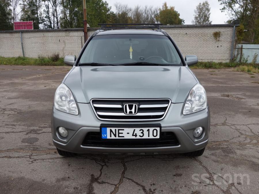 Pelēks Honda CR-V 2006 Rīga, ar dzinēja tilpumu 2.20 L un nobraukumu 323 tūkst. km par 2850 €, foto 4 vietnē AUTOMOTO.COM.LV