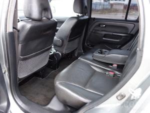 Pelēks Honda CR-V 2006 Rīga, ar dzinēja tilpumu 2.20 L un nobraukumu 323 tūkst. km par 2850 €, foto 9 vietnē AUTOMOTO.COM.LV