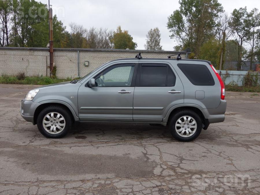 Pelēks Honda CR-V 2006 Rīga, ar dzinēja tilpumu 2.20 L un nobraukumu 323 tūkst. km par 2850 €, foto 13 vietnē AUTOMOTO.COM.LV
