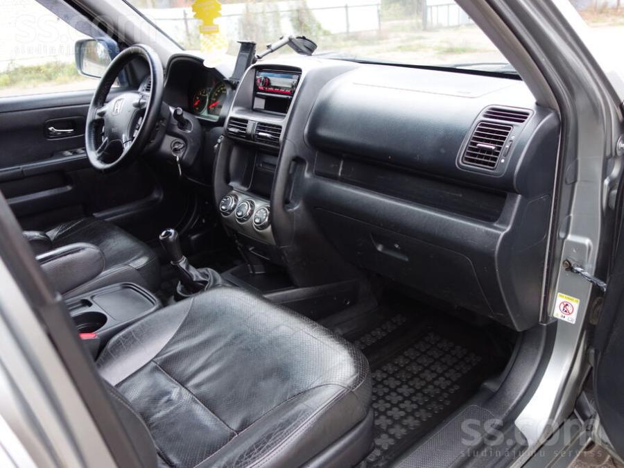 Pelēks Honda CR-V 2006 Rīga, ar dzinēja tilpumu 2.20 L un nobraukumu 323 tūkst. km par 2850 €, foto 19 vietnē AUTOMOTO.COM.LV