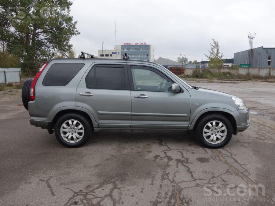 Pelēks Honda CR-V 2006 Rīga, ar dzinēja tilpumu 2.20 L un nobraukumu 323 tūkst. km par 2850 €, foto 29 vietnē AUTOMOTO.COM.LV