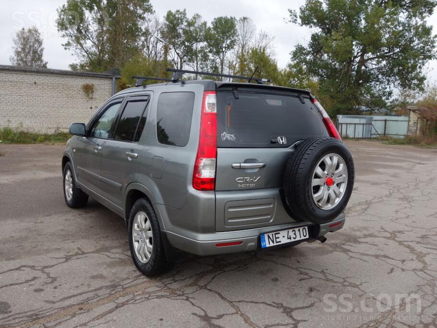 Pelēks Honda CR-V 2006 Rīga, ar dzinēja tilpumu 2.20 L un nobraukumu 323 tūkst. km par 2850 €, foto 35 vietnē AUTOMOTO.COM.LV