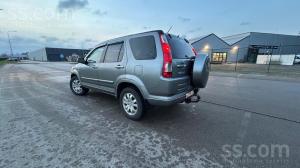 Grey Honda CR-V 2006 in Riga, with an engine capacity of 2.00 L and mileage of 346 thousand km for 2850 €, photo 9 on AUTOMOTO.COM.LV