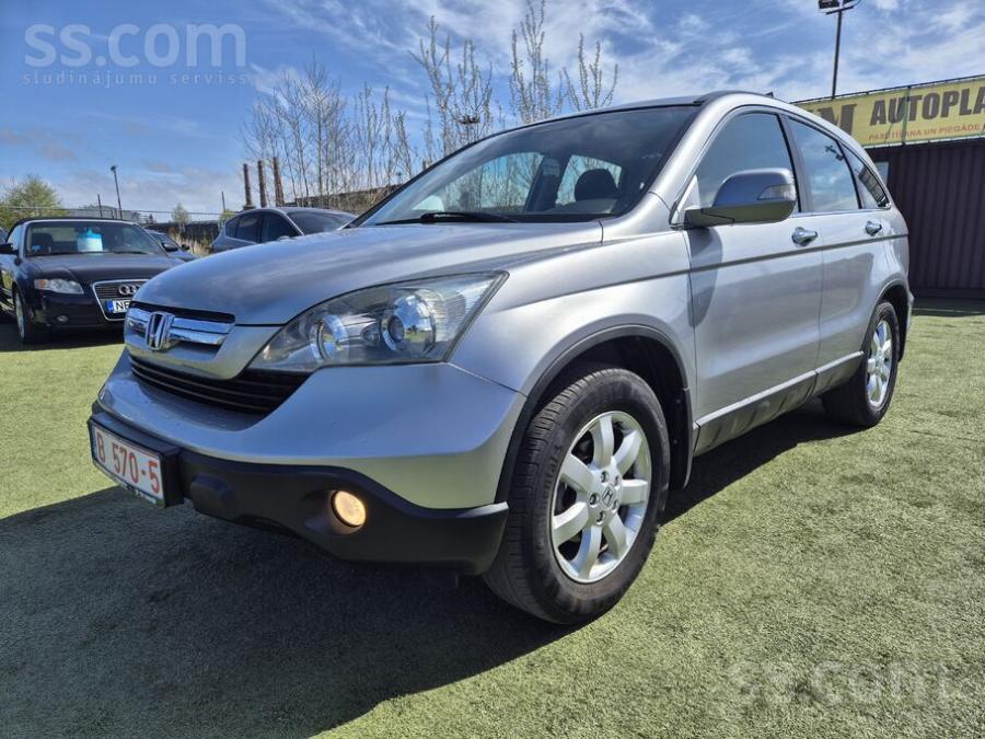 Pelēks Honda CR-V 2007 Liepāja, ar dzinēja tilpumu 2.20 L un nobraukumu 240 tūkst. km par 3400 €, foto 1 vietnē AUTOMOTO.COM.LV