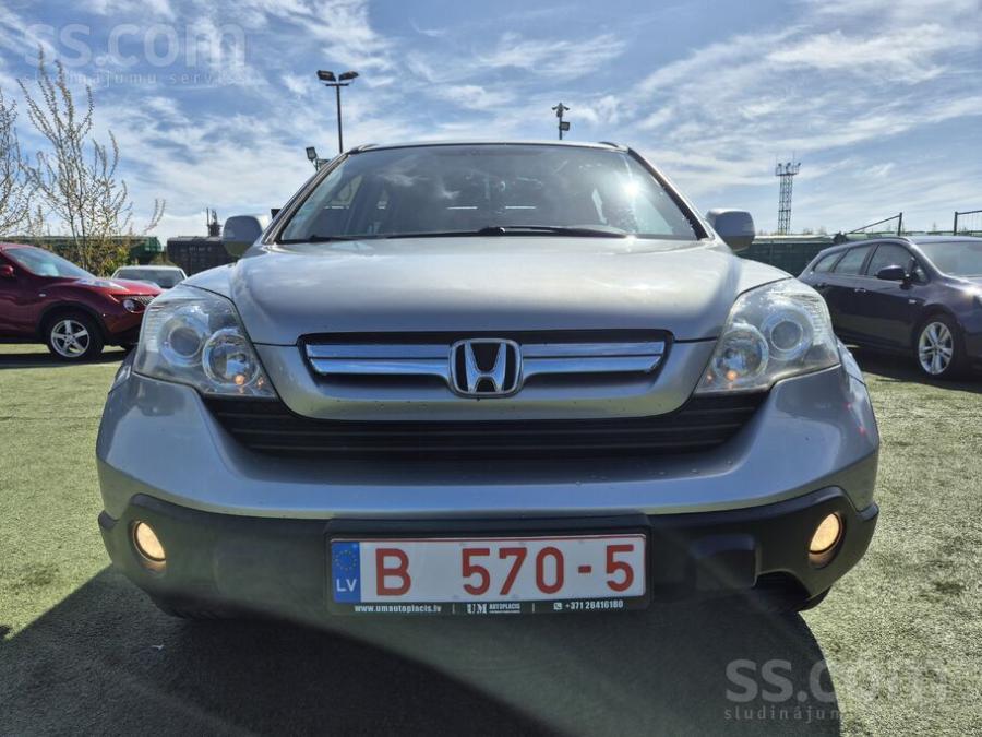 Pelēks Honda CR-V 2007 Liepāja, ar dzinēja tilpumu 2.20 L un nobraukumu 240 tūkst. km par 3400 €, foto 2 vietnē AUTOMOTO.COM.LV