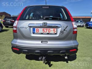 Pelēks Honda CR-V 2007 Liepāja, ar dzinēja tilpumu 2.20 L un nobraukumu 240 tūkst. km par 3400 €, foto 6 vietnē AUTOMOTO.COM.LV