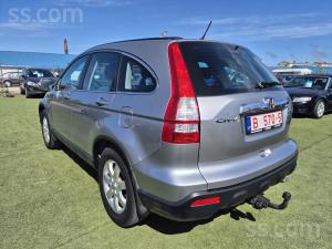 Pelēks Honda CR-V 2007 Liepāja, ar dzinēja tilpumu 2.20 L un nobraukumu 240 tūkst. km par 3400 €, foto 7 vietnē AUTOMOTO.COM.LV