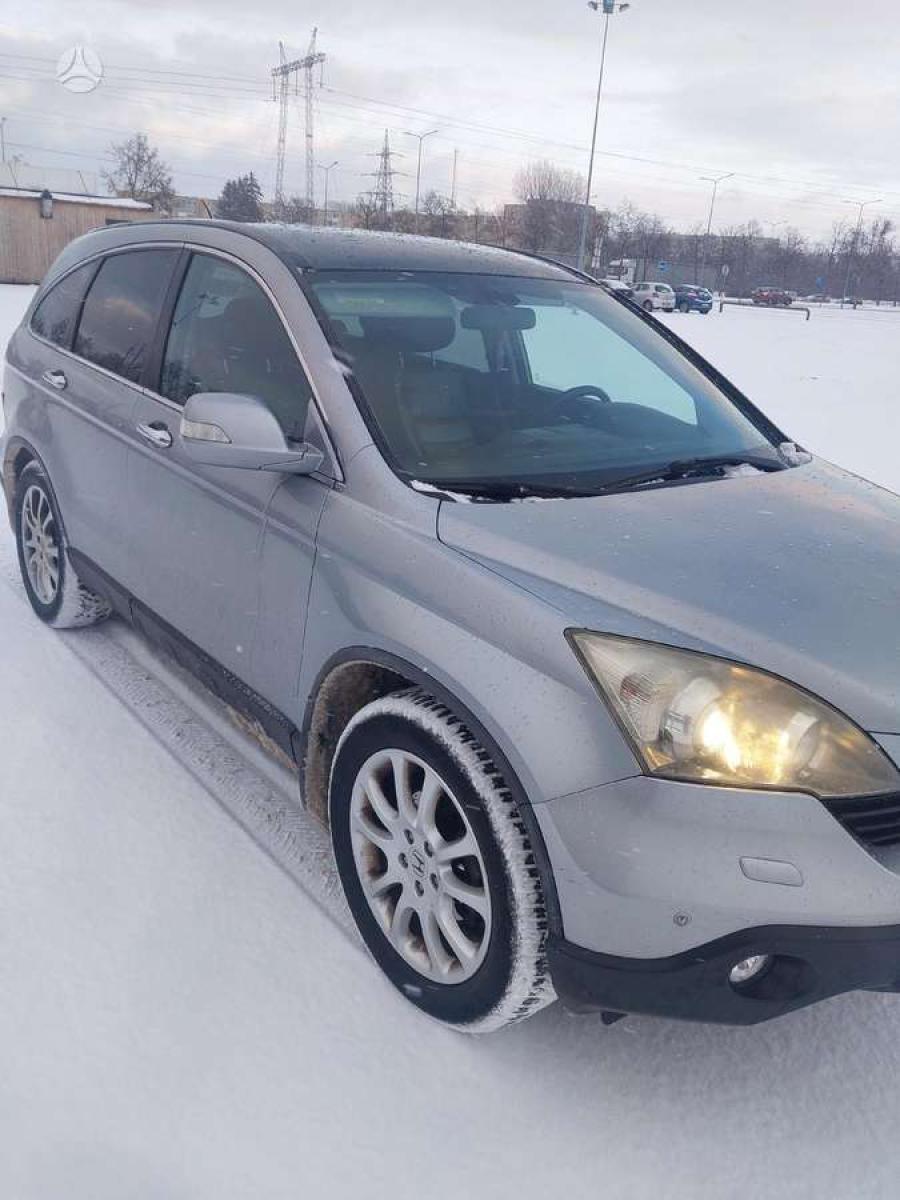 Pelēks Honda CR-V 2007 Šauļi, ar dzinēja tilpumu 2.00 L un nobraukumu 375 tūkst. km par 4000 €, foto 2 vietnē AUTOMOTO.COM.LV