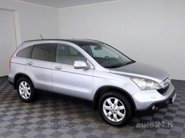 Grey Honda CR-V 2007 in Tallinn, with an engine capacity of 2.00 L and mileage of 139 thousand km for 4999 €, photo 1 on AUTOMOTO.COM.LV