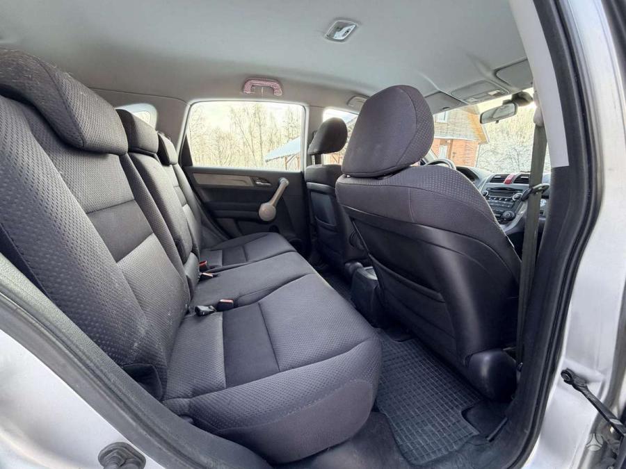 Pelēks Honda CR-V 2007 Utena, ar dzinēja tilpumu 2.00 L un nobraukumu 318 tūkst. km par 4720 €, foto 11 vietnē AUTOMOTO.COM.LV