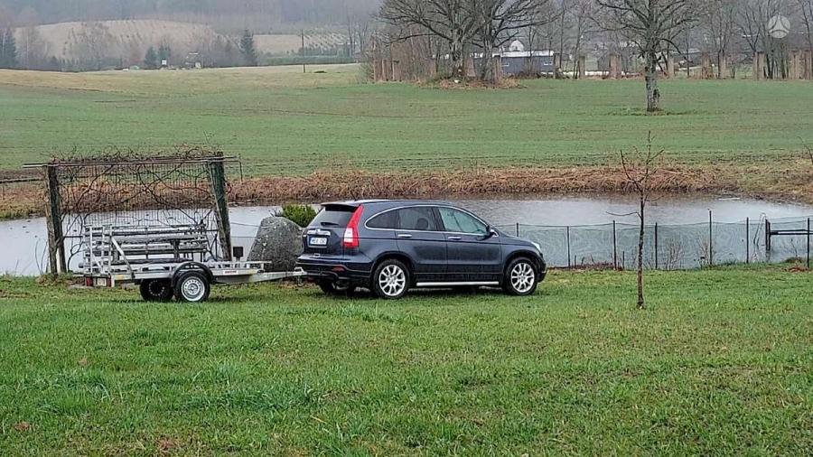 Grey Honda CR-V 2007 in Ukmerge, with an engine capacity of 2.20 L and mileage of 378 thousand km for 3500 €, photo 4 on AUTOMOTO.COM.LV