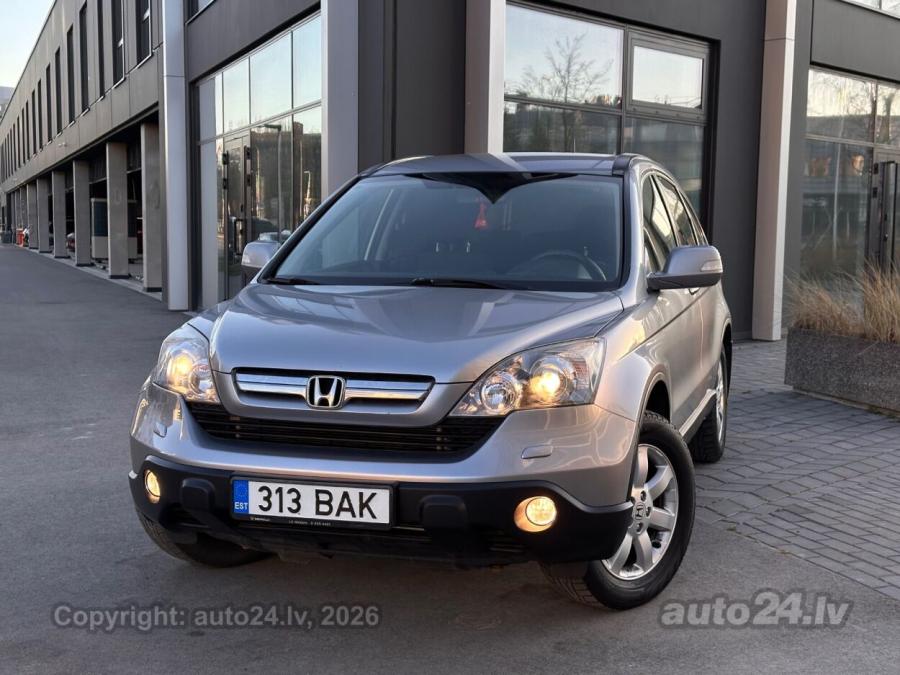 Grey Honda CR-V 2007 in Tallinn, with an engine capacity of 2.00 L and mileage of 215 thousand km for 4250 €, photo 2 on AUTOMOTO.COM.LV