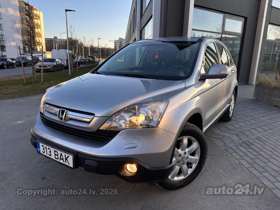 Grey Honda CR-V 2007 in Tallinn, with an engine capacity of 2.00 L and mileage of 215 thousand km for 4250 €, photo 4 on AUTOMOTO.COM.LV