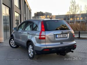 Grey Honda CR-V 2007 in Tallinn, with an engine capacity of 2.00 L and mileage of 215 thousand km for 4250 €, photo 12 on AUTOMOTO.COM.LV