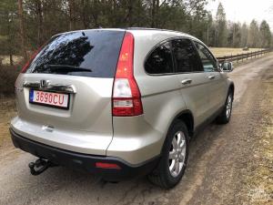 Grey Honda CR-V 2007 in Utena, with an engine capacity of 2.20 L and mileage of 240 thousand km for 4200 €, photo 4 on AUTOMOTO.COM.LV