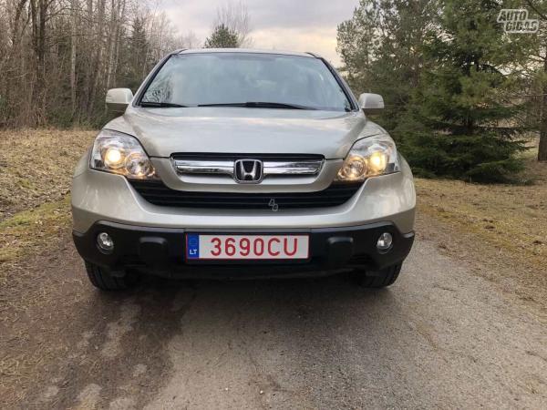 Grey Honda CR-V 2007 in Utena, with an engine capacity of 2.20 L and mileage of 240 thousand km for 4200 €, photo 9 on AUTOMOTO.COM.LV