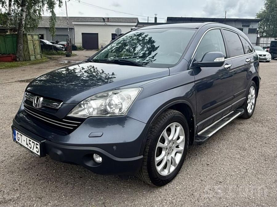 Grey Honda CR-V 2007 in Riga, with an engine capacity of 2.00 L and mileage of 0 thousand km for 3450 €, photo 3 on AUTOMOTO.COM.LV