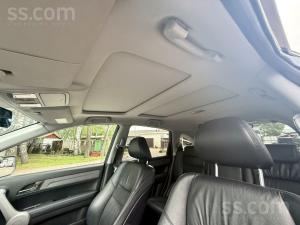 Grey Honda CR-V 2007 in Riga, with an engine capacity of 2.00 L and mileage of 0 thousand km for 3450 €, photo 17 on AUTOMOTO.COM.LV