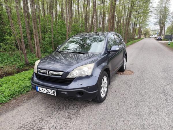Grey Honda CR-V 2007 in Riga, with an engine capacity of 2.20 L and mileage of 303 thousand km for 3200 €, photo 6 on AUTOMOTO.COM.LV