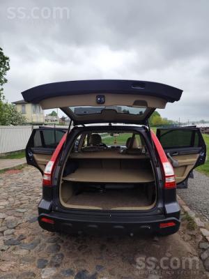 Pelēks Honda CR-V 2007 Rīga, ar dzinēja tilpumu 2.20 L un nobraukumu 303 tūkst. km par 3200 €, foto 16 vietnē AUTOMOTO.COM.LV