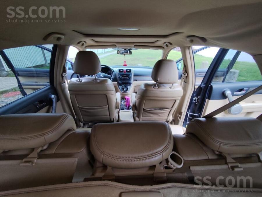 Pelēks Honda CR-V 2007 Rīga, ar dzinēja tilpumu 2.20 L un nobraukumu 303 tūkst. km par 3200 €, foto 18 vietnē AUTOMOTO.COM.LV