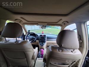 Pelēks Honda CR-V 2007 Rīga, ar dzinēja tilpumu 2.20 L un nobraukumu 303 tūkst. km par 3200 €, foto 20 vietnē AUTOMOTO.COM.LV