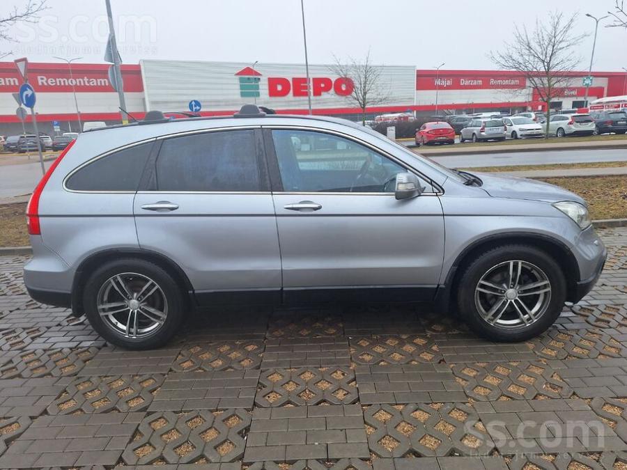 Pelēks Honda CR-V 2007 Bauska, ar dzinēja tilpumu 2.20 L un nobraukumu 0 tūkst. km par 3200 €, foto 4 vietnē AUTOMOTO.COM.LV