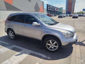 Grey Honda CR-V 2007 in Klaipeda, with an engine capacity of 2.20 L and mileage of 366 thousand km for 2700 €, photo 4 on AUTOMOTO.COM.LV