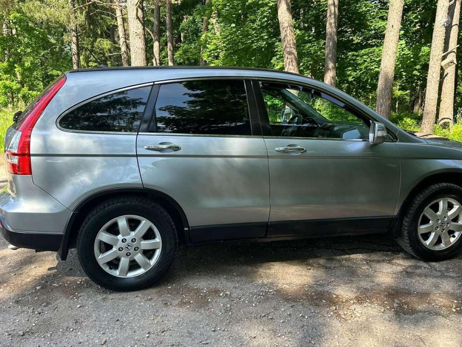 Pelēks Honda CR-V 2007 Utena, ar dzinēja tilpumu 2.20 L un nobraukumu 286 tūkst. km par 6250 €, foto 4 vietnē AUTOMOTO.COM.LV