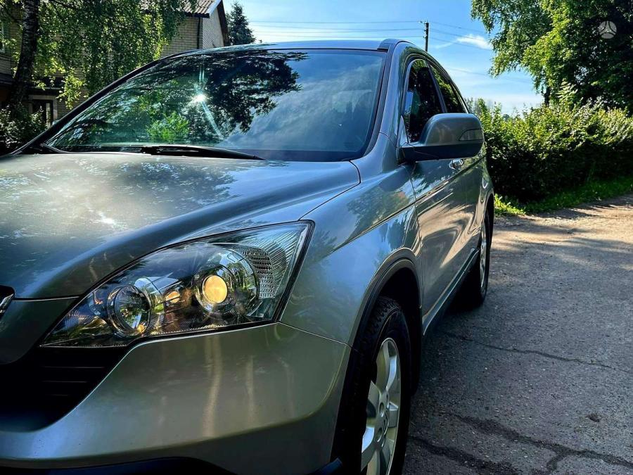 Pelēks Honda CR-V 2007 Utena, ar dzinēja tilpumu 2.20 L un nobraukumu 286 tūkst. km par 6250 €, foto 6 vietnē AUTOMOTO.COM.LV