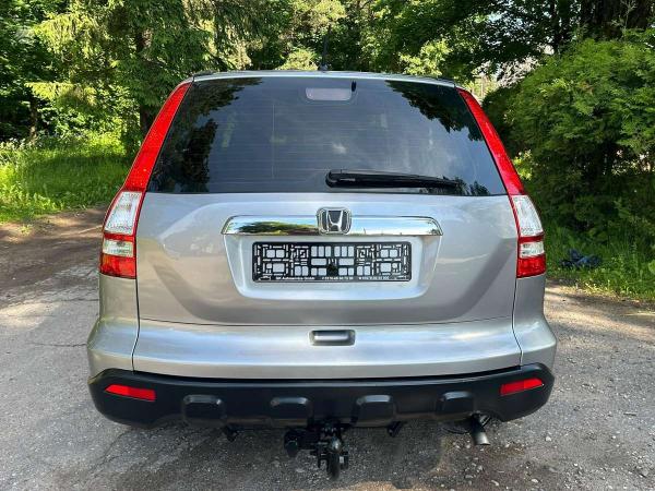 Grey Honda CR-V 2007 in Utena, with an engine capacity of 2.20 L and mileage of 286 thousand km for 6250 €, photo 7 on AUTOMOTO.COM.LV