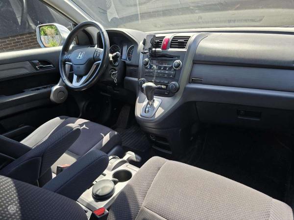 Pelēks Honda CR-V 2007 Utena, ar dzinēja tilpumu 2.00 L un nobraukumu 107 tūkst. km par 7300 €, foto 9 vietnē AUTOMOTO.COM.LV