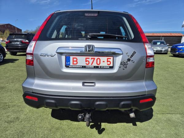 Pelēks Honda CR-V 2007 Rīga, ar dzinēja tilpumu 2.20 L un nobraukumu 240 tūkst. km par 5600 €, foto 8 vietnē AUTOMOTO.COM.LV