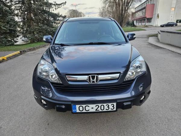 Pelēks Honda CR-V 2007 Jēkabpils, ar dzinēja tilpumu 2.20 L un nobraukumu 252 tūkst. km par 5890 €, foto 3 vietnē AUTOMOTO.COM.LV