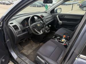 Pelēks Honda CR-V 2007 Tauragė, ar dzinēja tilpumu 2.20 L un nobraukumu 321 tūkst. km par 2900 €, foto 7 vietnē AUTOMOTO.COM.LV