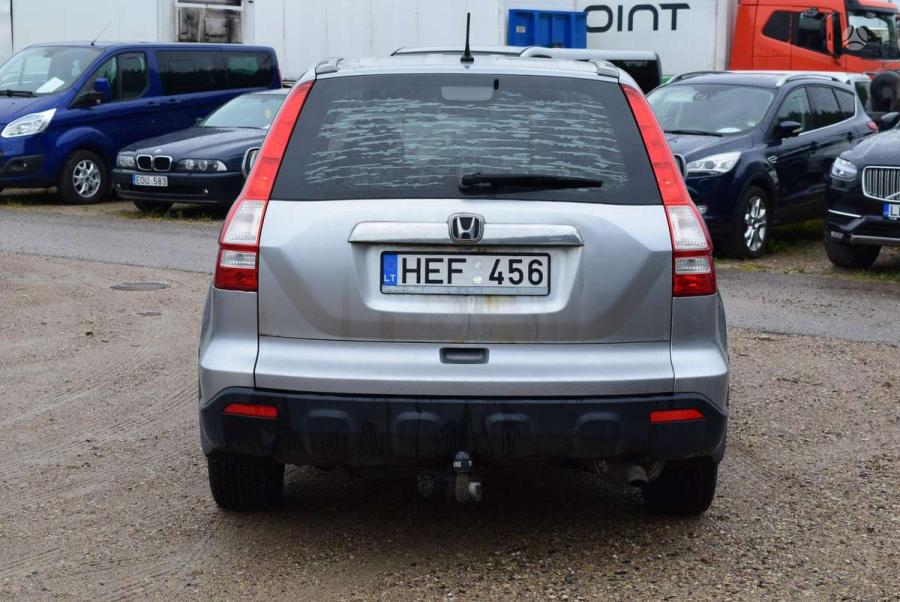 Grey Honda CR-V 2007 in Vilnius, with an engine capacity of 2.20 L and mileage of 283 thousand km for 2750 €, photo 6 on AUTOMOTO.COM.LV