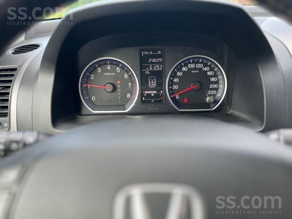 Grey Honda CR-V 2007 in Aizkraukle, with an engine capacity of 2.00 L and mileage of 248 thousand km for 3200 €, photo 9 on AUTOMOTO.COM.LV