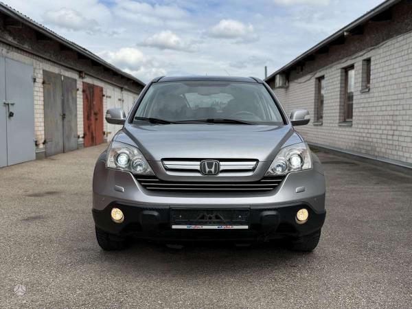 Pelēks Honda CR-V 2007 Kauņa, ar dzinēja tilpumu 2.20 L un nobraukumu 366 tūkst. km par 3550 €, foto 1 vietnē AUTOMOTO.COM.LV