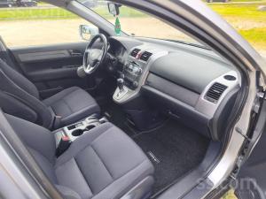 Grey Honda CR-V 2007 in Riga, with an engine capacity of 2.00 L and mileage of 197 thousand km for 4900 €, photo 13 on AUTOMOTO.COM.LV