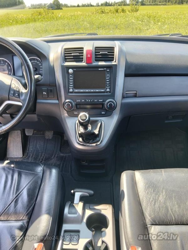 Pelēks Honda CR-V 2007 Hāpsalu, ar dzinēja tilpumu 2.20 L un nobraukumu 344 tūkst. km par 4900 €, foto 5 vietnē AUTOMOTO.COM.LV