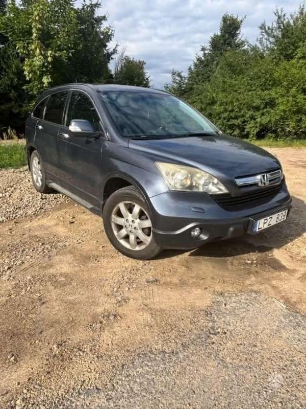 Pelēks Honda CR-V 2007 Viļņa, ar dzinēja tilpumu 2.00 L un nobraukumu 269 tūkst. km par 2400 €, foto 1 vietnē AUTOMOTO.COM.LV