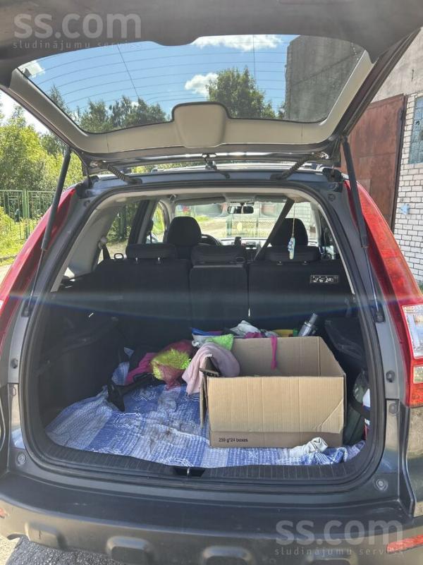Pelēks Honda CR-V 2007 Daugavpils, ar dzinēja tilpumu 2.20 L un nobraukumu 251 tūkst. km par 4150 €, foto 6 vietnē AUTOMOTO.COM.LV