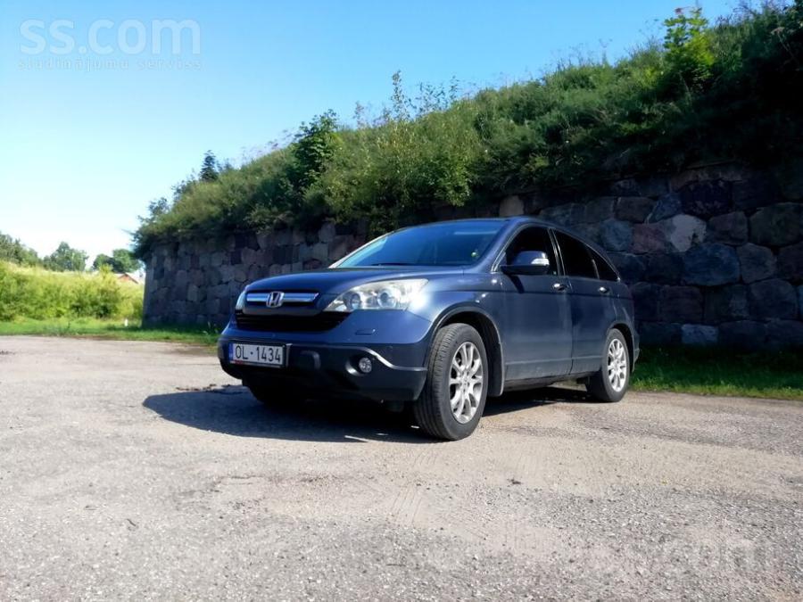 Pelēks Honda CR-V 2007 Daugavpils, ar dzinēja tilpumu 2.20 L un nobraukumu 219 tūkst. km par 5500 €, foto 1 vietnē AUTOMOTO.COM.LV