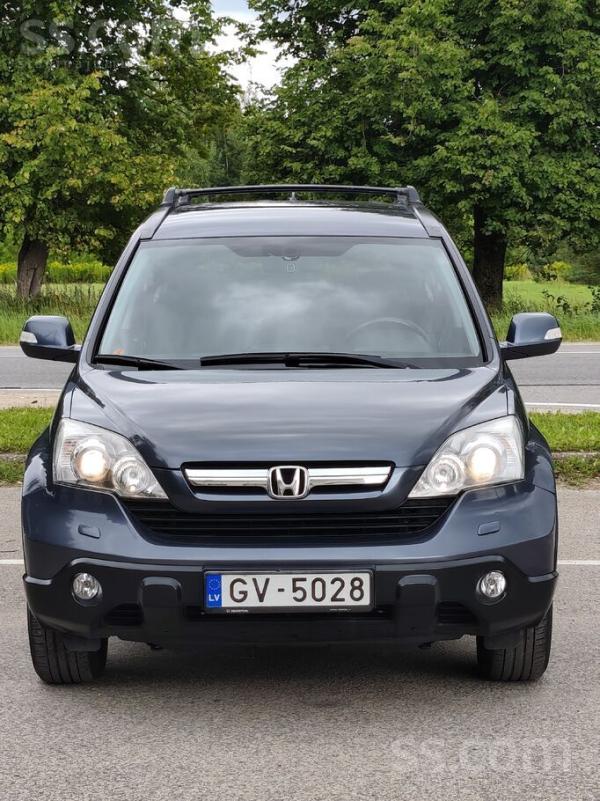 Pelēks Honda CR-V 2007 Ogre, ar dzinēja tilpumu 2.00 L un nobraukumu 307 tūkst. km par 3870 €, foto 2 vietnē AUTOMOTO.COM.LV