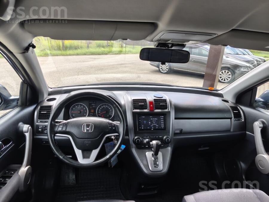 Pelēks Honda CR-V 2007 Ogre, ar dzinēja tilpumu 2.00 L un nobraukumu 307 tūkst. km par 3870 €, foto 13 vietnē AUTOMOTO.COM.LV