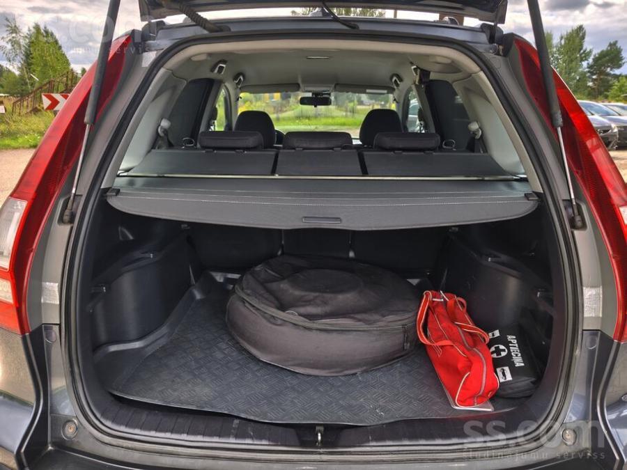 Pelēks Honda CR-V 2007 Ogre, ar dzinēja tilpumu 2.00 L un nobraukumu 307 tūkst. km par 3870 €, foto 14 vietnē AUTOMOTO.COM.LV