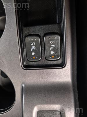 Pelēks Honda CR-V 2007 Ogre, ar dzinēja tilpumu 2.00 L un nobraukumu 307 tūkst. km par 3870 €, foto 16 vietnē AUTOMOTO.COM.LV