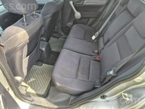 Grey Honda CR-V 2007 in Liepaja, with an engine capacity of 2.00 L and mileage of 167 thousand km for 5000 €, photo 15 on AUTOMOTO.COM.LV