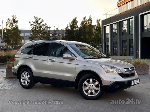 Pelēks Honda CR-V 2007 Tallina, ar dzinēja tilpumu 2.00 L un nobraukumu 196 tūkst. km par 4750 €, foto 5 vietnē AUTOMOTO.COM.LV