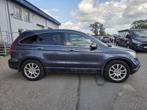 Grey Honda CR-V 2007 in Marijampole, with an engine capacity of 2.20 L and mileage of 277 thousand km for 4199 €, photo 5 on AUTOMOTO.COM.LV